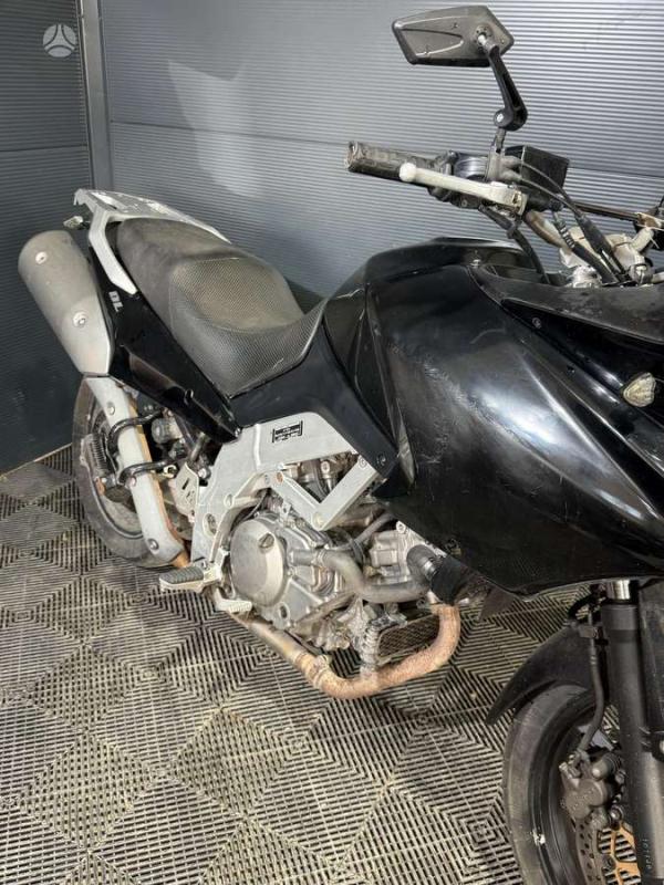 Suzuki DL 2004 in Taurage, with an engine capacity of 0.65 L and mileage of 45 thousand km for 1650 €, photo 2 on AUTOMOTO.COM.LV