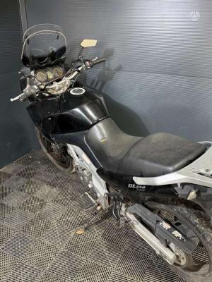 Suzuki DL 2004 in Taurage, with an engine capacity of 0.65 L and mileage of 45 thousand km for 1650 €, photo 6 on AUTOMOTO.COM.LV