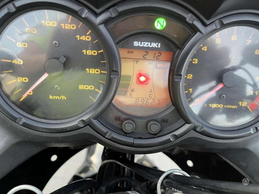 Сузуки DL 2005 в Клайпеда, объемом двигателя 0.65 л и пробегом 90 тыс. км за 2800 €, фото 10 на AUTOMOTO.COM.LV