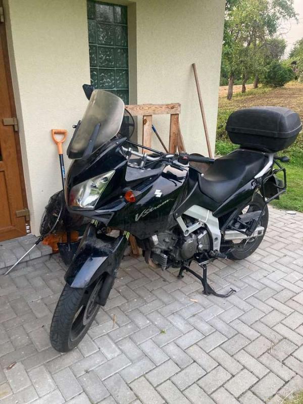 Suzuki DL 2005 in Sirvintos, with an engine capacity of 0.65 L and mileage of 66 thousand km for 1550 €, photo 1 on AUTOMOTO.COM.LV