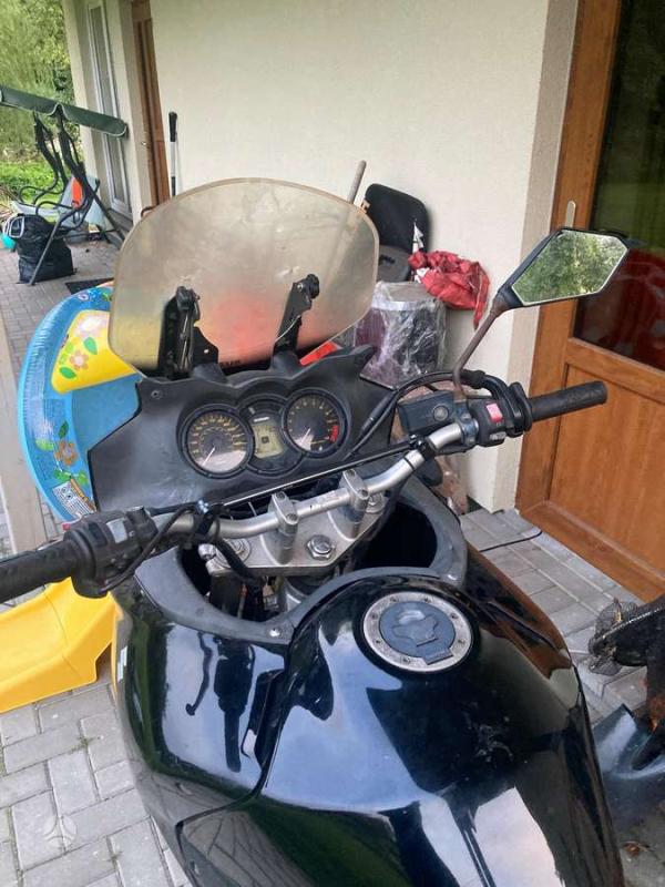 Suzuki DL 2005 in Sirvintos, with an engine capacity of 0.65 L and mileage of 66 thousand km for 1550 €, photo 7 on AUTOMOTO.COM.LV