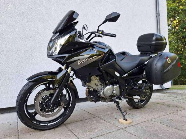 Suzuki DL 2006 Prienai, ar dzinēja tilpumu 0.65 L un nobraukumu 32 tūkst. km par 3350 €, foto 1 vietnē AUTOMOTO.COM.LV