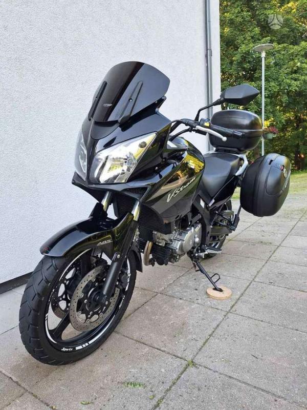 Suzuki DL 2006 in Prienai, with an engine capacity of 0.65 L and mileage of 32 thousand km for 3350 €, photo 6 on AUTOMOTO.COM.LV