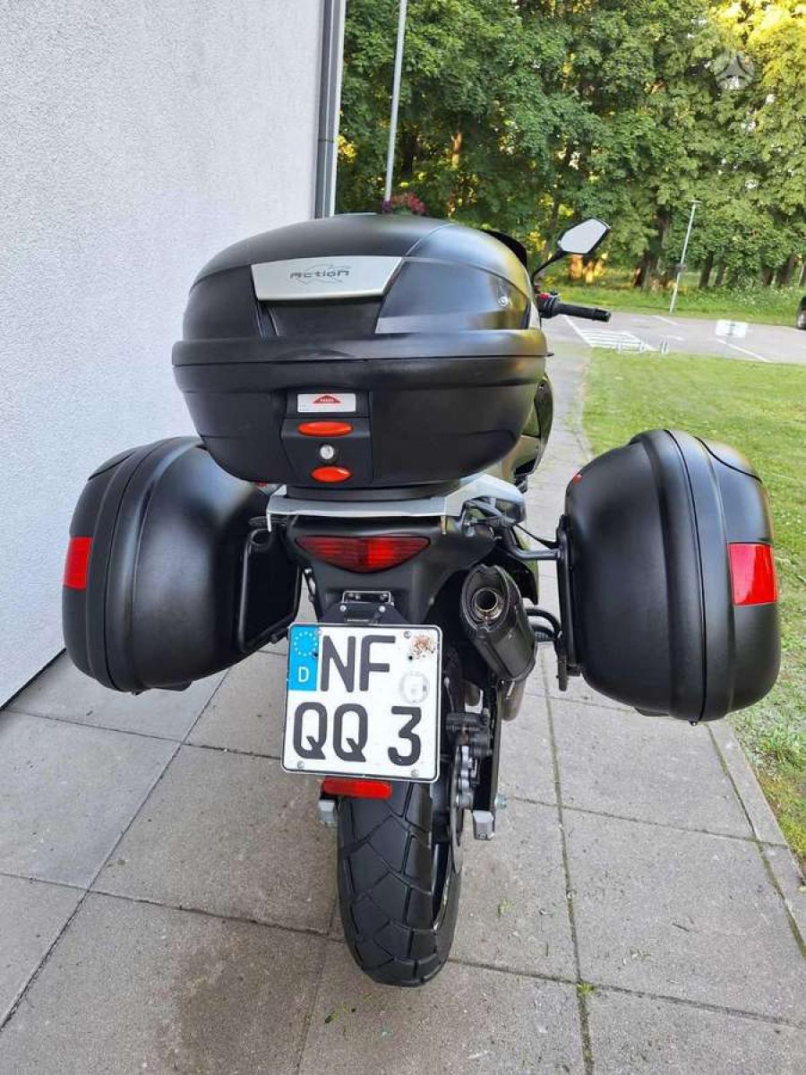 Suzuki DL 2006 Prienai, ar dzinēja tilpumu 0.65 L un nobraukumu 32 tūkst. km par 3350 €, foto 21 vietnē AUTOMOTO.COM.LV