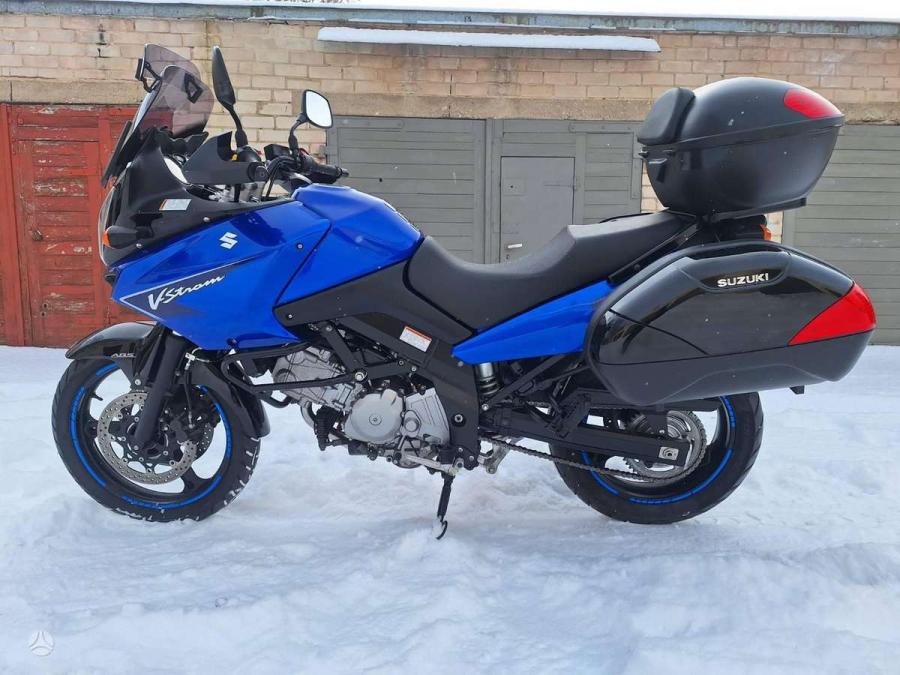 Suzuki DL 2007 in Prienai, with an engine capacity of 0.65 L and mileage of 34 thousand km for 3350 €, photo 3 on AUTOMOTO.COM.LV