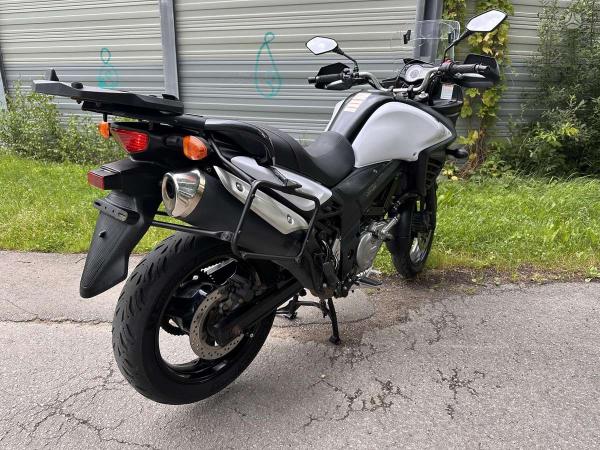 Suzuki DL 2014 in Kaunas, with an engine capacity of 0.65 L and mileage of 58 thousand km for 3550 €, photo 4 on AUTOMOTO.COM.LV