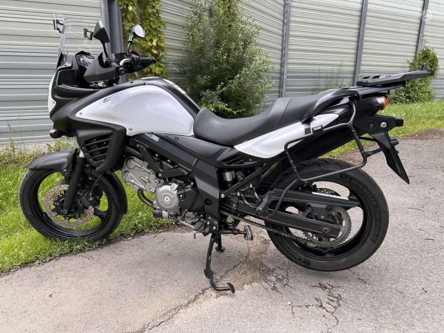 Suzuki DL 2014 in Kaunas, with an engine capacity of 0.65 L and mileage of 58 thousand km for 3550 €, photo 8 on AUTOMOTO.COM.LV