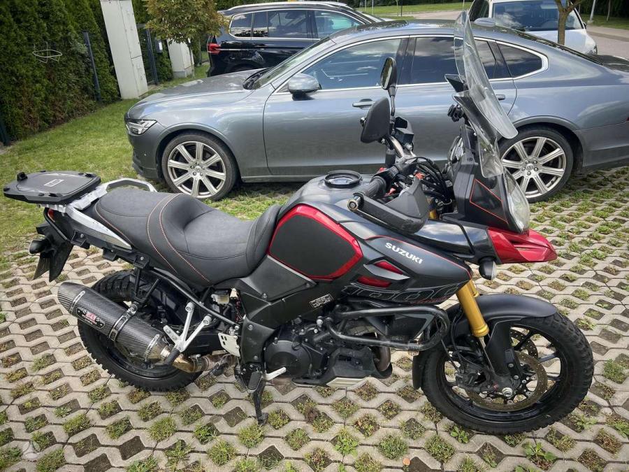 Suzuki DL 2014 Viļņa, ar dzinēja tilpumu 1.04 L un nobraukumu 85 tūkst. km par 4850 €, foto 4 vietnē AUTOMOTO.COM.LV