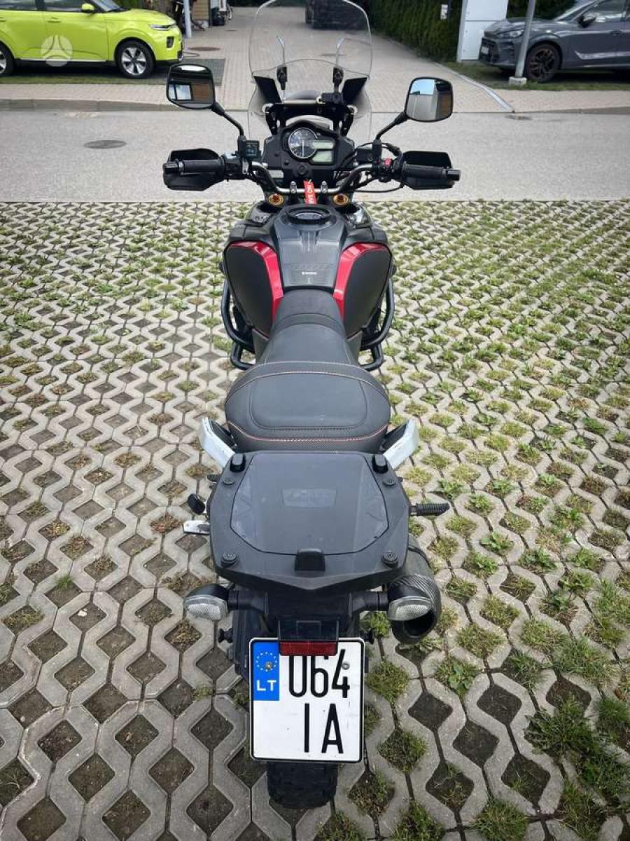 Suzuki DL 2014 Viļņa, ar dzinēja tilpumu 1.04 L un nobraukumu 85 tūkst. km par 4850 €, foto 8 vietnē AUTOMOTO.COM.LV