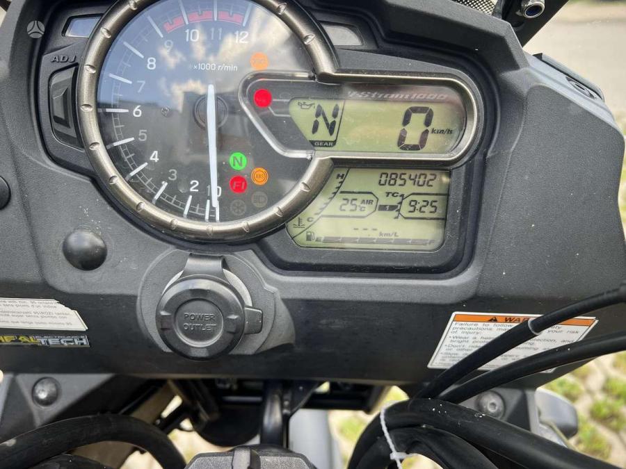 Suzuki DL 2014 Viļņa, ar dzinēja tilpumu 1.04 L un nobraukumu 85 tūkst. km par 4850 €, foto 14 vietnē AUTOMOTO.COM.LV