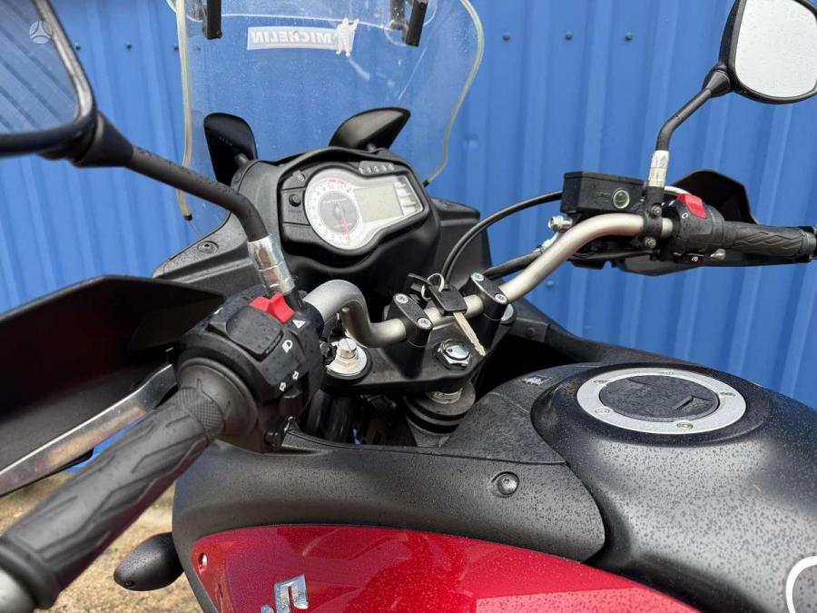 Suzuki DL 2015 in Ukmerge, with an engine capacity of 0.65 L and mileage of 125 thousand km for 3300 €, photo 7 on AUTOMOTO.COM.LV