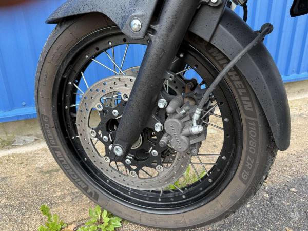 Suzuki DL 2015 in Ukmerge, with an engine capacity of 0.65 L and mileage of 125 thousand km for 3300 €, photo 10 on AUTOMOTO.COM.LV