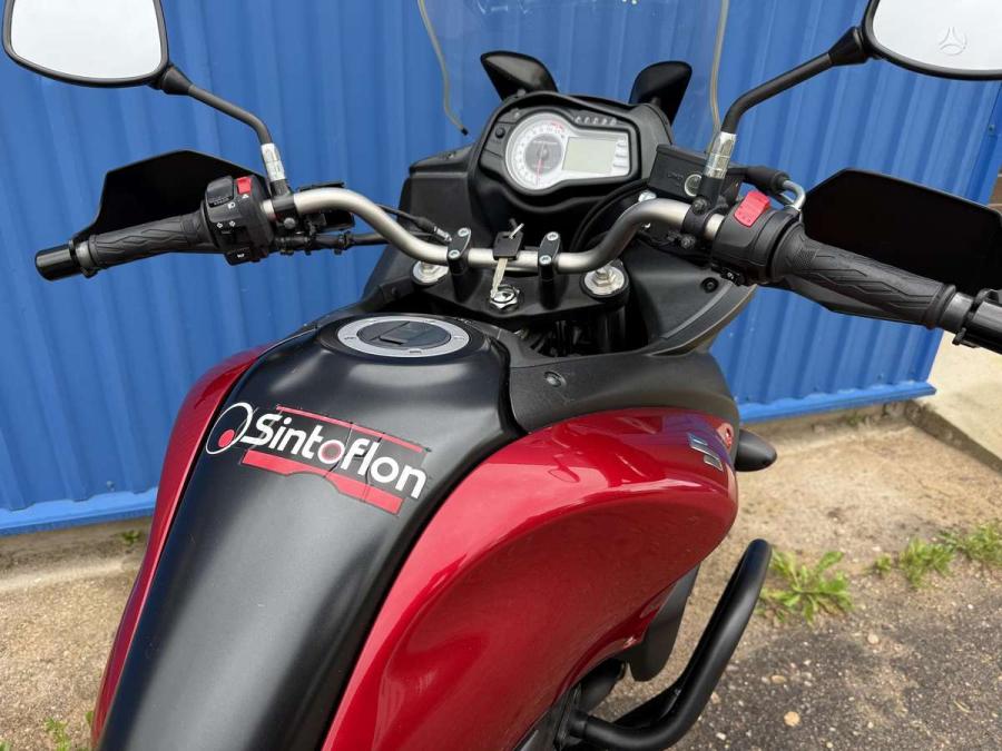 Suzuki DL 2015 in Ukmerge, with an engine capacity of 0.65 L and mileage of 125 thousand km for 3300 €, photo 14 on AUTOMOTO.COM.LV