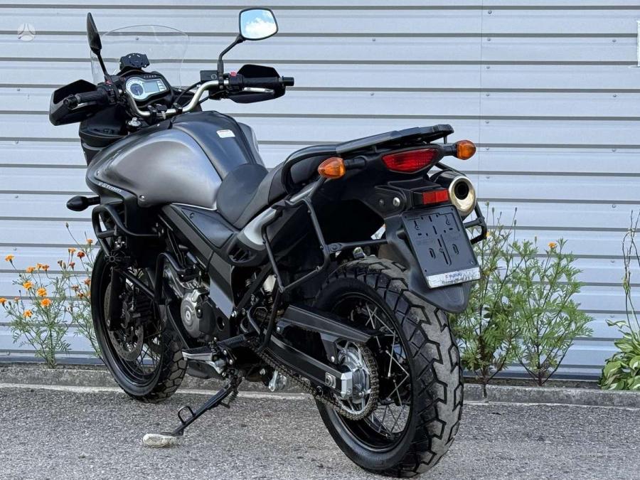 Suzuki DL 2015 in Ukmerge, with an engine capacity of 0.65 L and mileage of 125 thousand km for 3300 €, photo 25 on AUTOMOTO.COM.LV