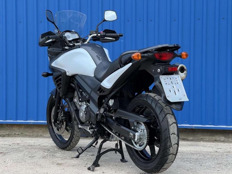 Suzuki DL 2016 in Ukmerge, with an engine capacity of 0.65 L and mileage of 67 thousand km for 3400 €, photo 5 on AUTOMOTO.COM.LV
