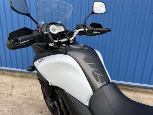 Suzuki DL 2016 in Ukmerge, with an engine capacity of 0.65 L and mileage of 67 thousand km for 3400 €, photo 13 on AUTOMOTO.COM.LV