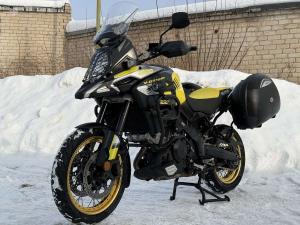 Suzuki DL 2017 in Ukmerge, with an engine capacity of 1.04 L and mileage of 54 thousand km for 6100 €, photo  on AUTOMOTO.COM.LV