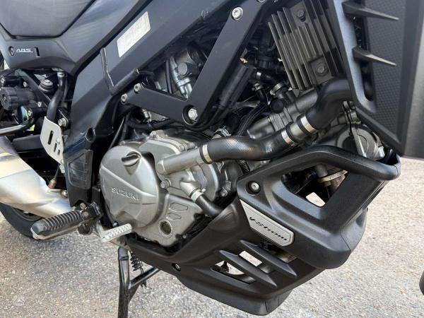 Suzuki DL 2017 in Ukmerge, with an engine capacity of 0.65 L and mileage of 108 thousand km for 3900 €, photo 9 on AUTOMOTO.COM.LV