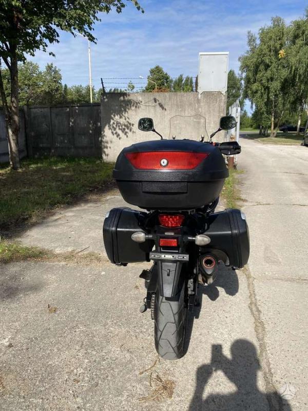Suzuki DL 2018 in Mazeikiai, with an engine capacity of 1.00 L and mileage of 60 thousand km for 5750 €, photo 4 on AUTOMOTO.COM.LV