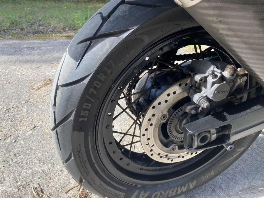 Suzuki DL 2018 in Mazeikiai, with an engine capacity of 1.00 L and mileage of 60 thousand km for 5750 €, photo 13 on AUTOMOTO.COM.LV