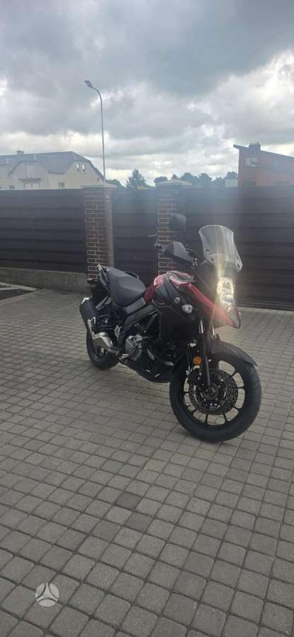 Suzuki DL 2022 in Klaipeda, with an engine capacity of 0.65 L and mileage of 2 thousand km for 8900 €, photo 3 on AUTOMOTO.COM.LV