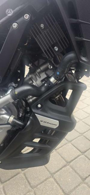 Suzuki DL 2022 in Klaipeda, with an engine capacity of 0.65 L and mileage of 2 thousand km for 8900 €, photo 26 on AUTOMOTO.COM.LV