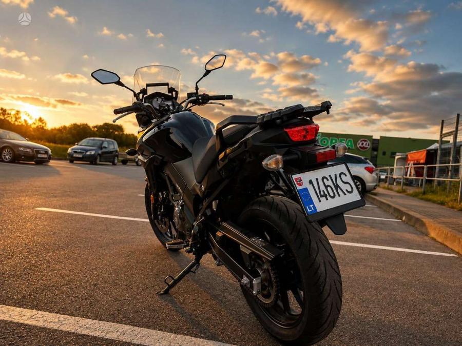 Suzuki DL 2023 Tauragė, ar dzinēja tilpumu 0.65 L un nobraukumu 34 tūkst. km par 5000 €, foto 1 vietnē AUTOMOTO.COM.LV