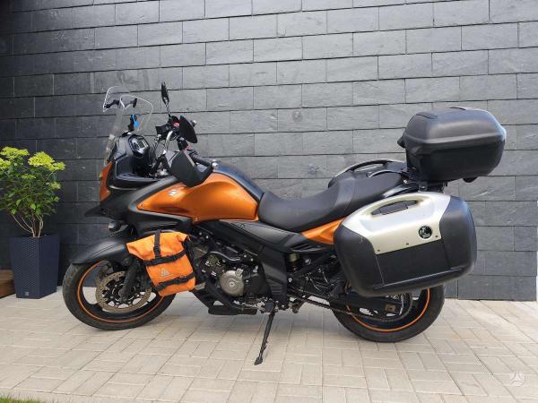 Orange Suzuki DL 2012 in Vilnius, with an engine capacity of 0.65 L and mileage of 47 thousand km for 3850 €, photo 4 on AUTOMOTO.COM.LV