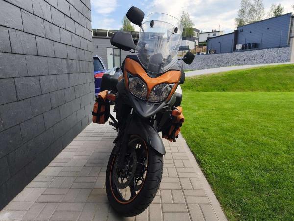 Orange Suzuki DL 2012 in Vilnius, with an engine capacity of 0.65 L and mileage of 47 thousand km for 3850 €, photo 7 on AUTOMOTO.COM.LV