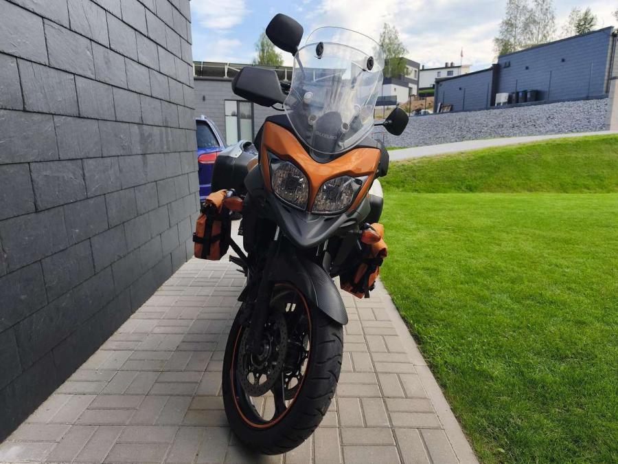 Oranžs Suzuki DL 2012 Viļņa, ar dzinēja tilpumu 0.65 L un nobraukumu 47 tūkst. km par 3850 €, foto 8 vietnē AUTOMOTO.COM.LV