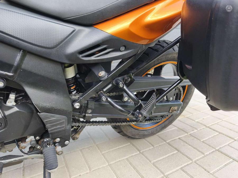 Oranžs Suzuki DL 2012 Viļņa, ar dzinēja tilpumu 0.65 L un nobraukumu 47 tūkst. km par 3850 €, foto 14 vietnē AUTOMOTO.COM.LV