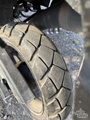 Balts Suzuki DL 2007 Alīta, ar dzinēja tilpumu 0.65 L un nobraukumu 35 tūkst. km par 2900 €, foto 5 vietnē AUTOMOTO.COM.LV