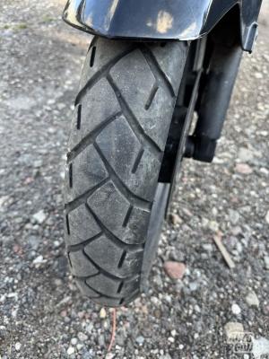 Balts Suzuki DL 2007 Alīta, ar dzinēja tilpumu 0.65 L un nobraukumu 35 tūkst. km par 2900 €, foto 7 vietnē AUTOMOTO.COM.LV
