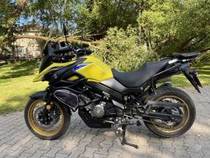 Yellow Suzuki DL 2022 in Vilnius, with an engine capacity of 0.65 L and mileage of 19 thousand km for 6099 €, photo 6 on AUTOMOTO.COM.LV
