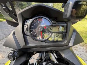 Yellow Suzuki DL 2022 in Vilnius, with an engine capacity of 0.65 L and mileage of 19 thousand km for 6099 €, photo 12 on AUTOMOTO.COM.LV
