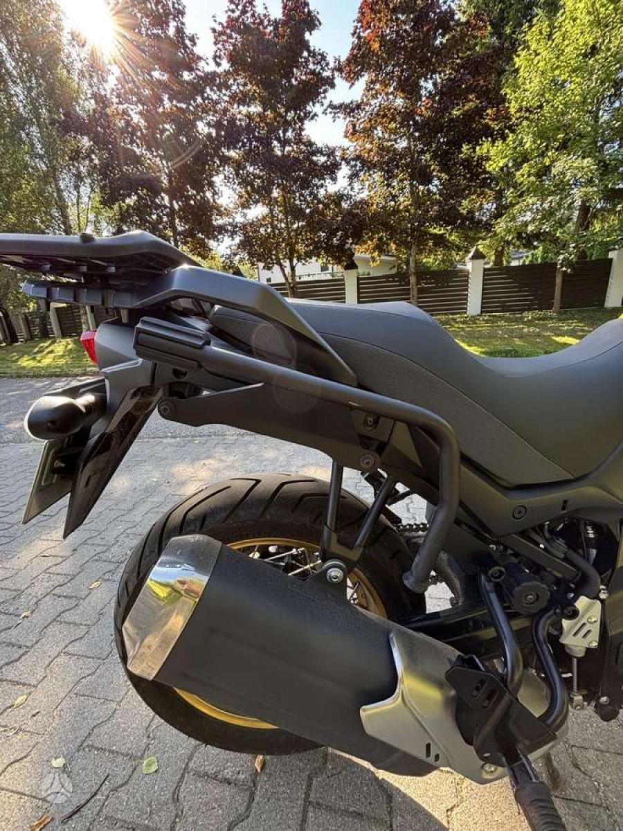Yellow Suzuki DL 2022 in Vilnius, with an engine capacity of 0.65 L and mileage of 19 thousand km for 6099 €, photo 18 on AUTOMOTO.COM.LV