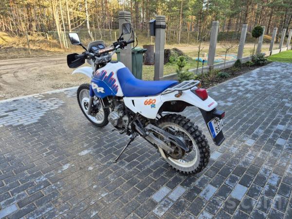 Suzuki DR 650 1994 Rīga, ar dzinēja tilpumu 0.65 L un nobraukumu 0 tūkst. km par 2000 €, foto 4 vietnē AUTOMOTO.COM.LV