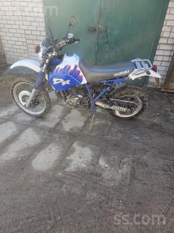 Сузуки DR 650 1994 в Бауска, объемом двигателя 0.65 л и пробегом 0 тыс. км за 1550 €, фото 2 на AUTOMOTO.COM.LV