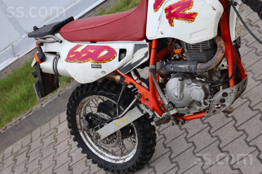 Suzuki DR 650 1995 in Riga, with an engine capacity of 0.65 L and mileage of 0 thousand km for 1495 €, photo 5 on AUTOMOTO.COM.LV