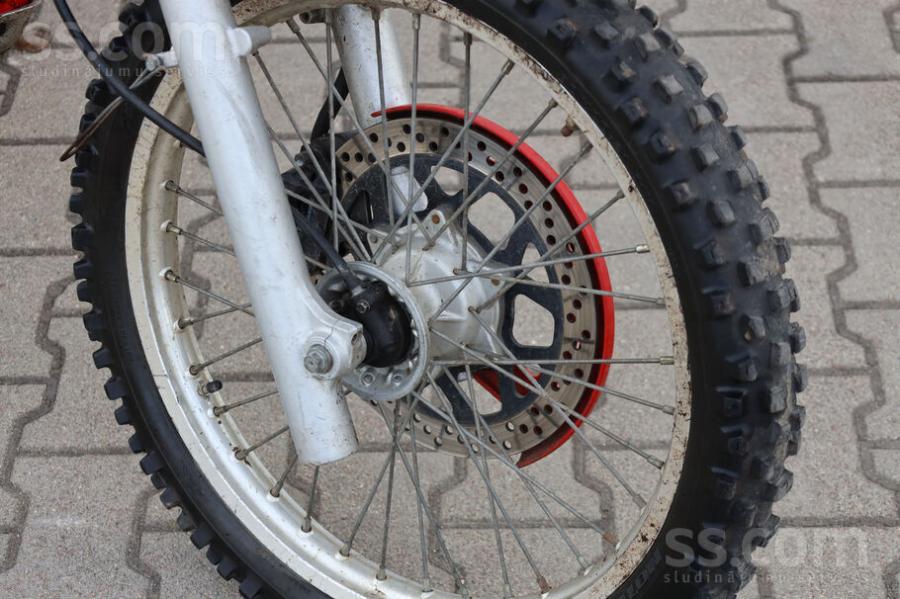 Suzuki DR 650 1995 in Riga, with an engine capacity of 0.65 L and mileage of 0 thousand km for 1495 €, photo 6 on AUTOMOTO.COM.LV