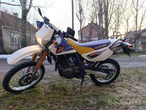 Suzuki DR 650 1996 in Jelgava, with an engine capacity of 0.65 L and mileage of 0 thousand km for 4650 €, photo  on AUTOMOTO.COM.LV