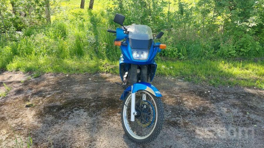 Suzuki DR 650 2000 in Rezekne, with an engine capacity of 0.64 L and mileage of 0 thousand km for 1600 €, photo 8 on AUTOMOTO.COM.LV