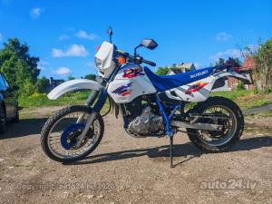 Белый Сузуки DR 650 1995 в Тапа, объемом двигателя 0.64 л и пробегом 31 тыс. км за 3300 €, фото  на AUTOMOTO.COM.LV