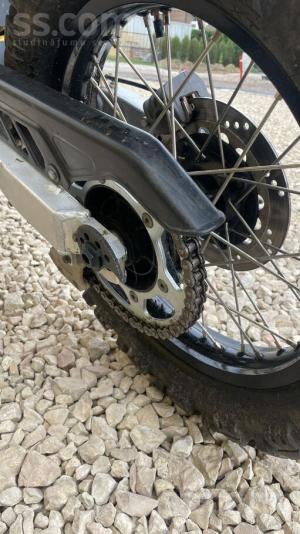 Suzuki DR 650SE 1996 Rīga, ar dzinēja tilpumu 0.65 L un nobraukumu 0 tūkst. km par 3416 €, foto 8 vietnē AUTOMOTO.COM.LV