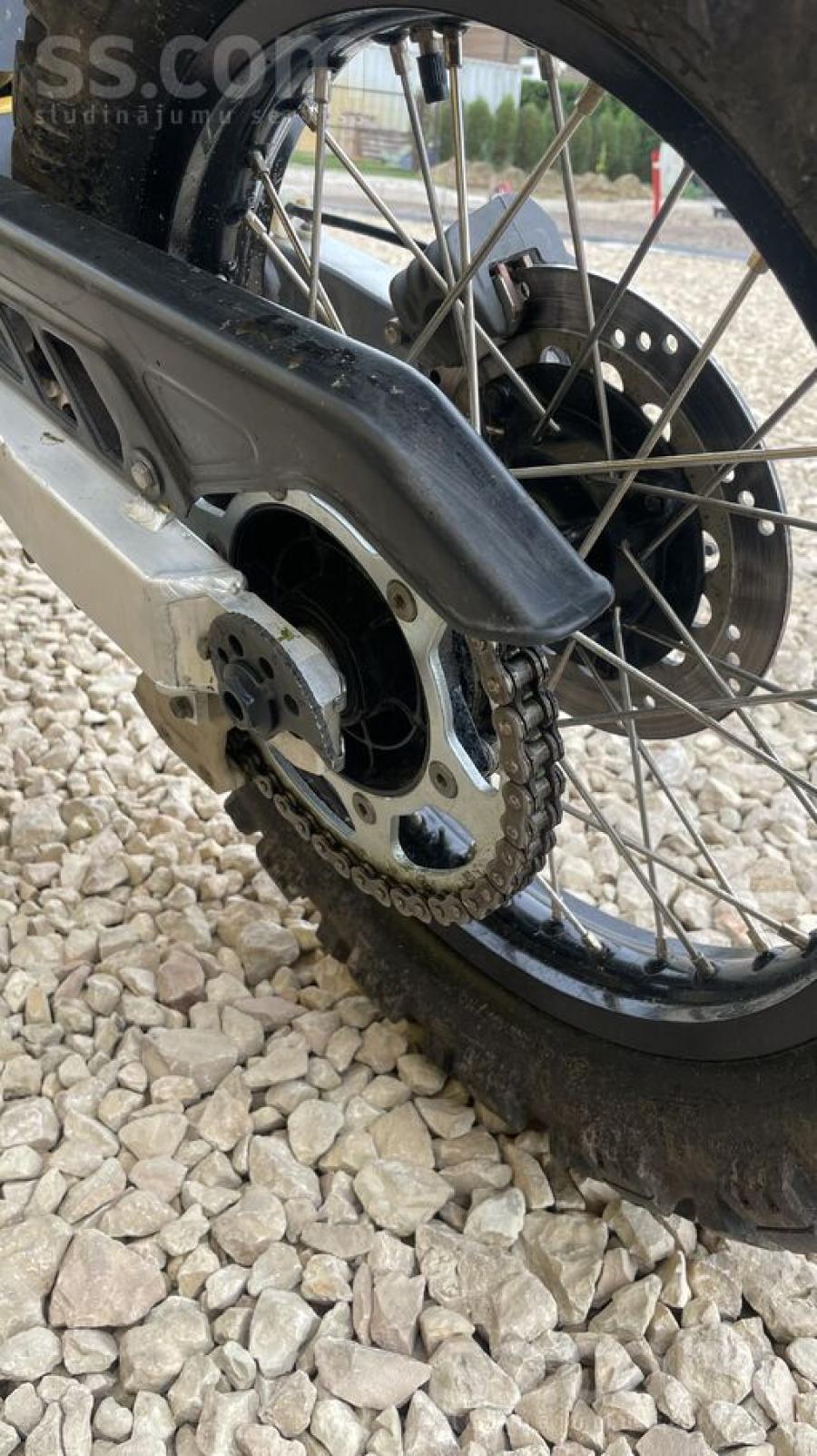 Suzuki DR 650SE 1996 Rīga, ar dzinēja tilpumu 0.65 L un nobraukumu 0 tūkst. km par 3416 €, foto 8 vietnē AUTOMOTO.COM.LV