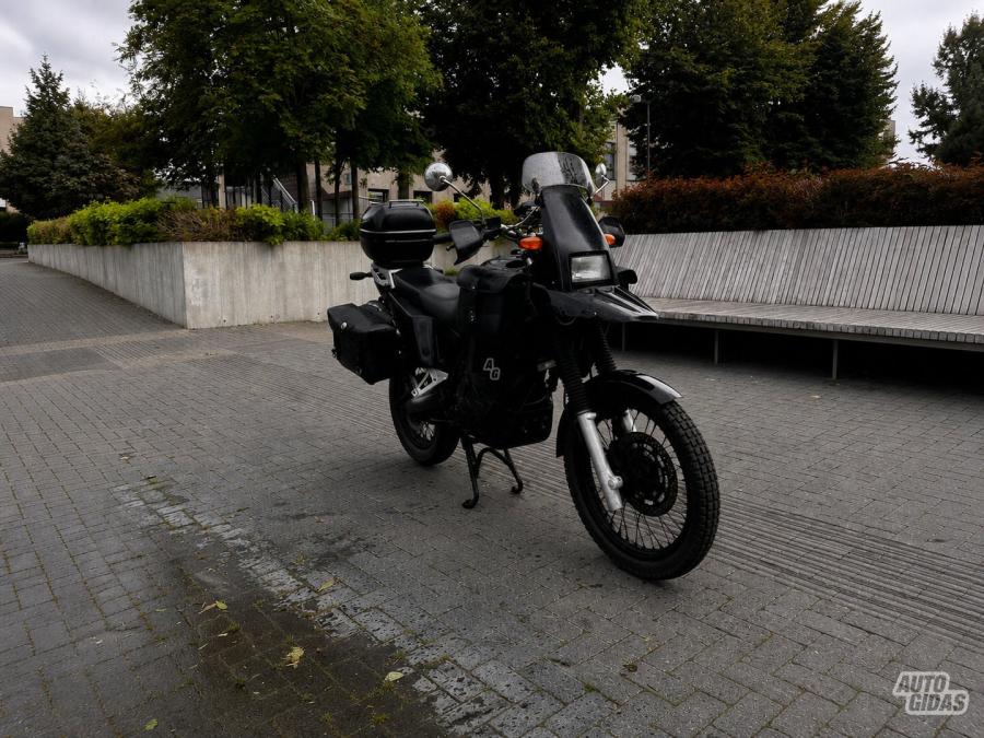 Black Suzuki DR 1993 in Vilnius, with an engine capacity of 0.80 L and mileage of 4 thousand km for 2150 €, photo 6 on AUTOMOTO.COM.LV