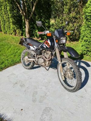 Черный Сузуки DR 1999 в Каунас, объемом двигателя 0.13 л и пробегом 28 тыс. км за 1200 €, фото 5 на AUTOMOTO.COM.LV