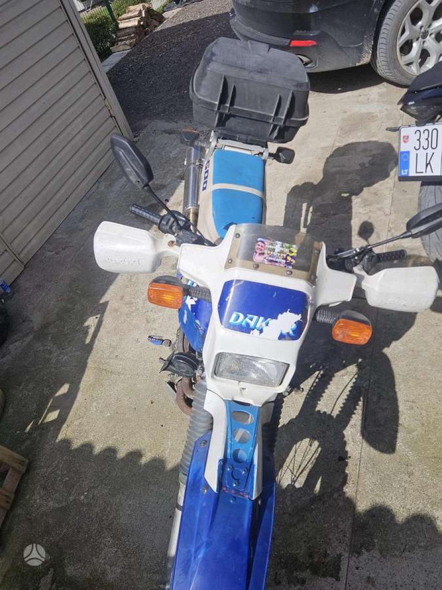 Suzuki DR 1990 in Vilnius, with an engine capacity of 0.60 L and mileage of 31 thousand km for 1700 €, photo 4 on AUTOMOTO.COM.LV