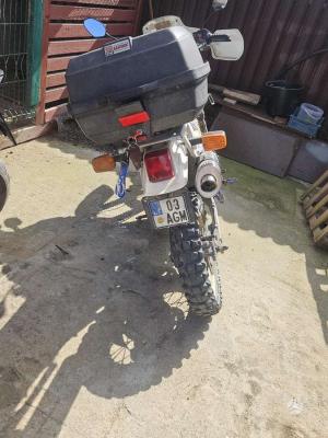 Suzuki DR 1990 in Vilnius, with an engine capacity of 0.60 L and mileage of 31 thousand km for 1700 €, photo 5 on AUTOMOTO.COM.LV
