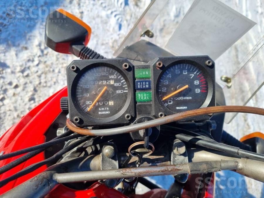 Suzuki DR 1991 Rīga, ar dzinēja tilpumu 0.78 L un nobraukumu 0 tūkst. km par 1600 €, foto 2 vietnē AUTOMOTO.COM.LV